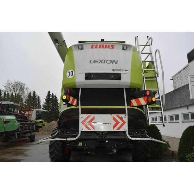 2012 CLAAS Lexion 760 TerraTrac (863374) | P&E